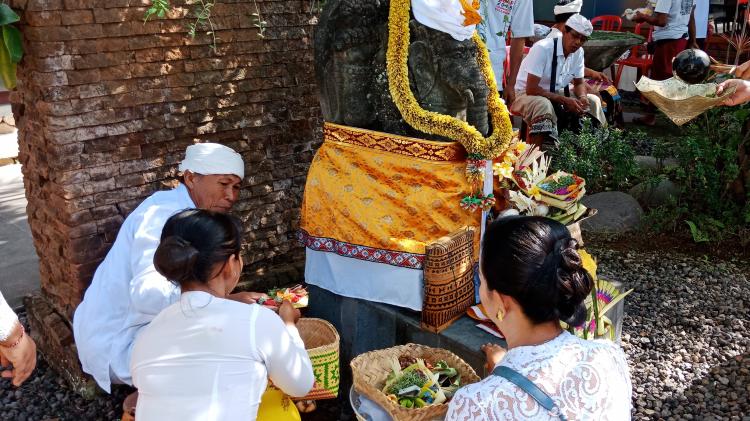 | Desatibubeneng Badung